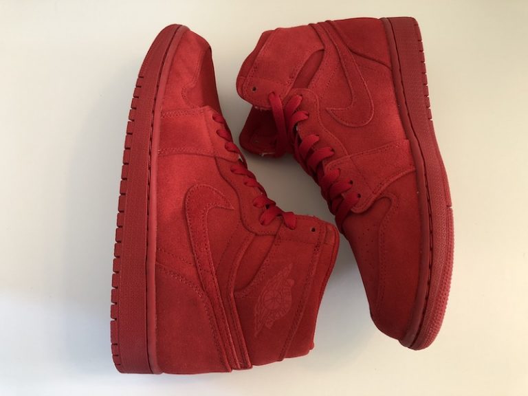 100% Authentic Nike Air Jordan 1 Retro Red Suede 2017 | 332550-603