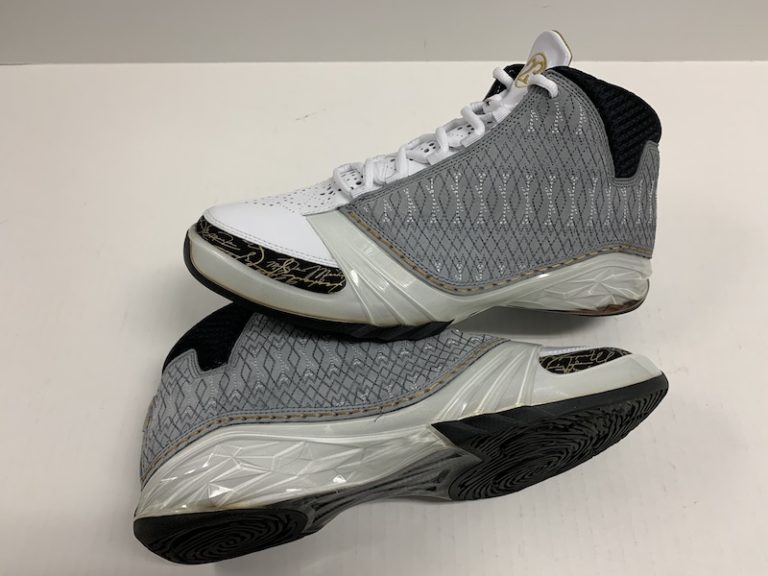 Buy Authentic Nike Air Jordan XX3 "White/Stealth" (2008) | 318376-102